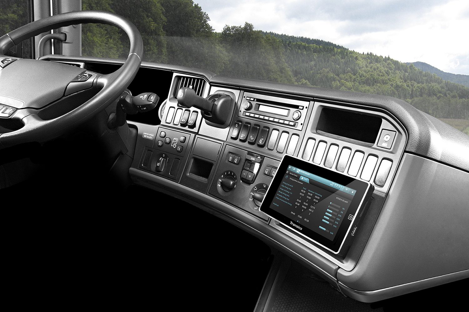 Nieuwe boordcomputer van Transics • TTM.nl