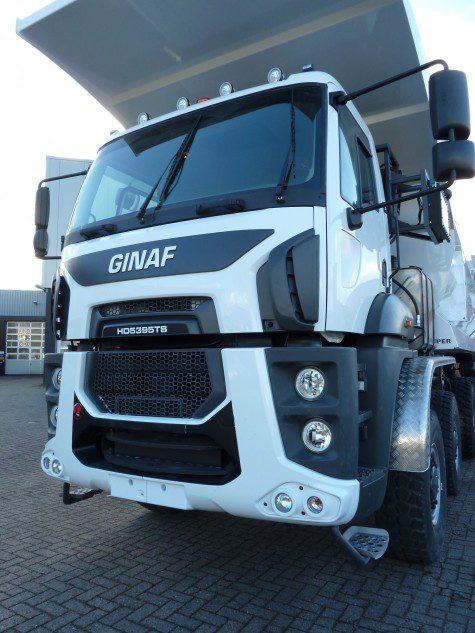 Foto’s: Ginaf werkt aan 100-tons mijntruck • TTM.nl