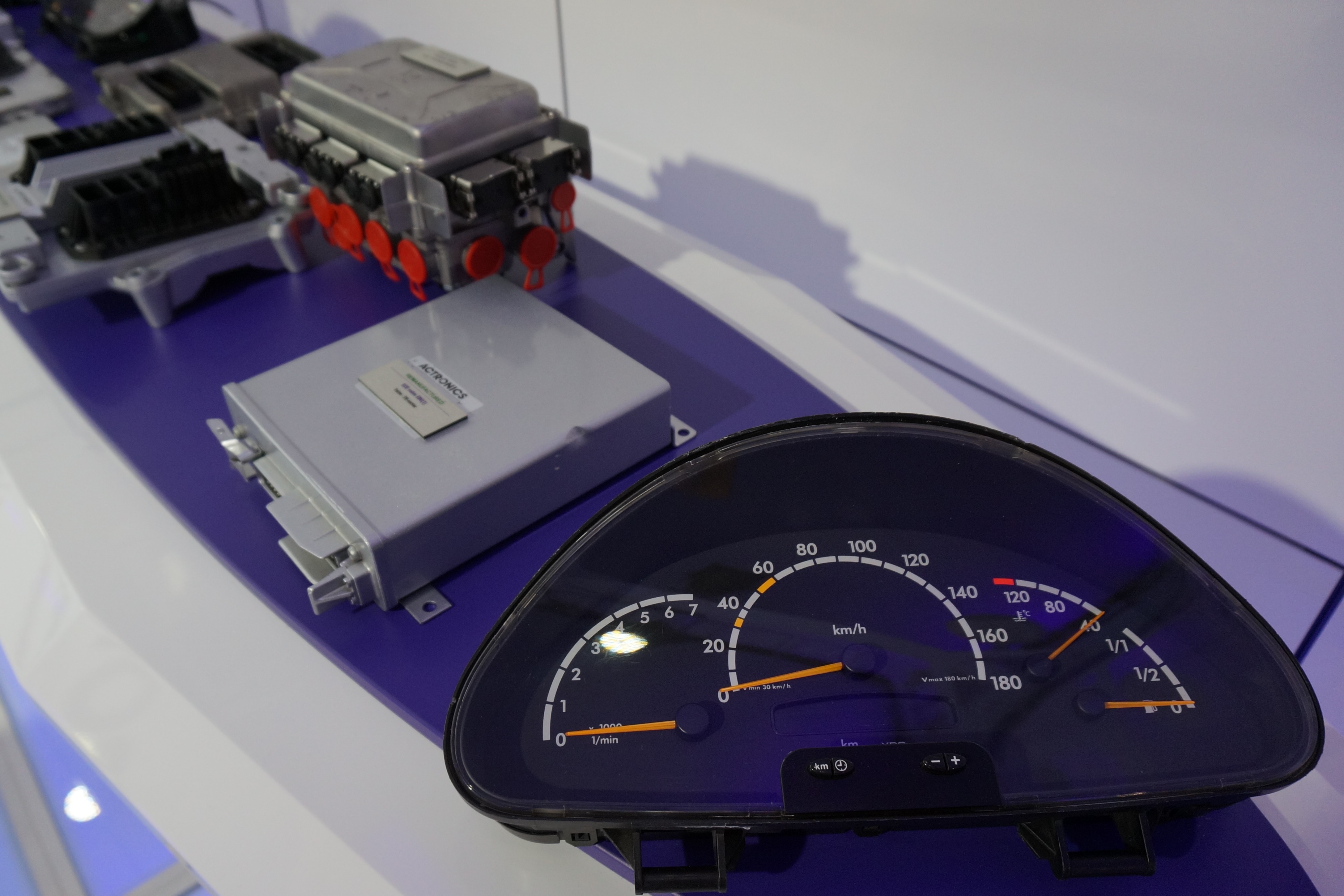 ACtronics richt zich op elektrische truckonderdelen • TTM.nl