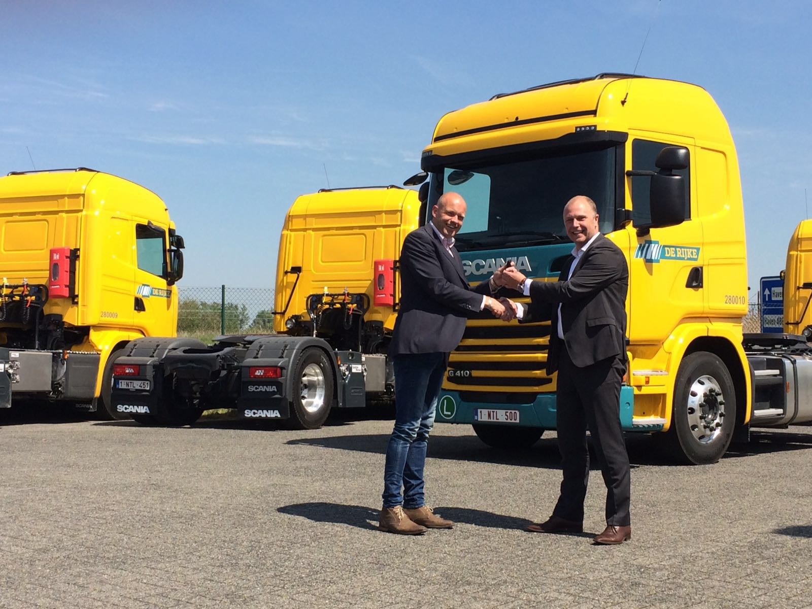 Tien keer Scania G410 Highline voor De Rijke Group • TTM.nl