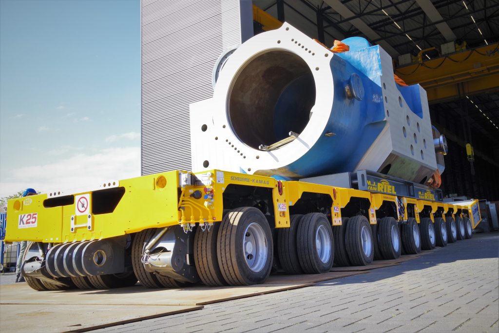 Foto’s: 18 aslijnen, 720 ton laadvermogen voor M.J. van Riel • TTM.nl