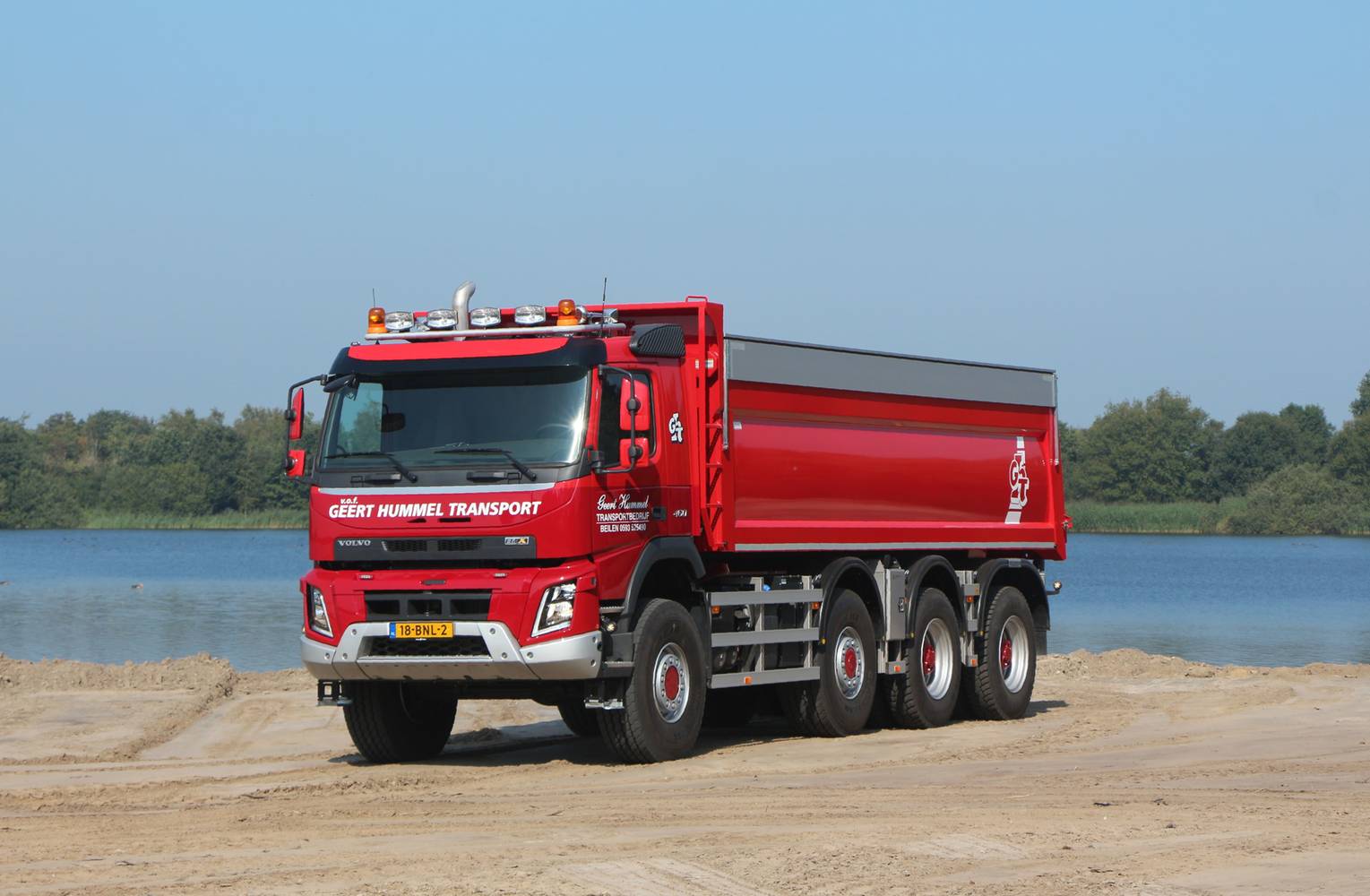 Volvo FMX 8x8 voor Geert Hummel • TTM.nl