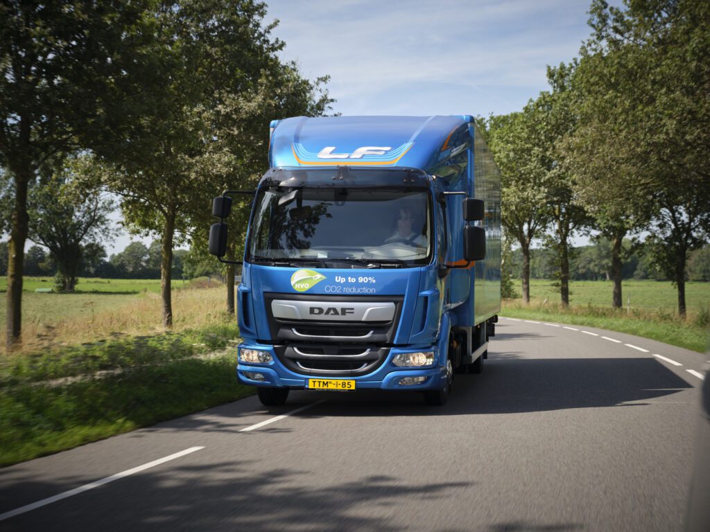 Test DAF LF 210 FA 4x2 • TTM.nl