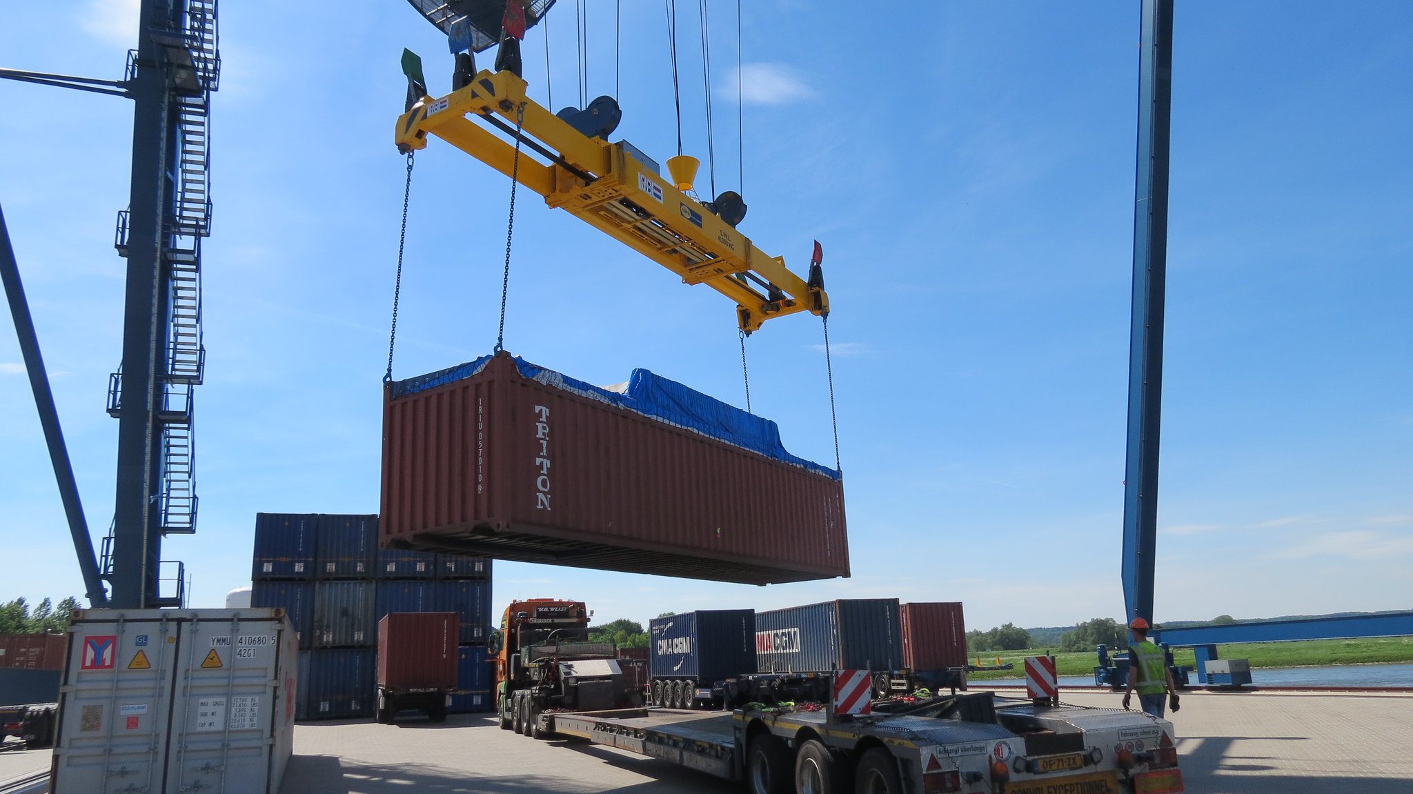 Rotra rondt verkoop wegtransport en logistiek af • TTM.nl