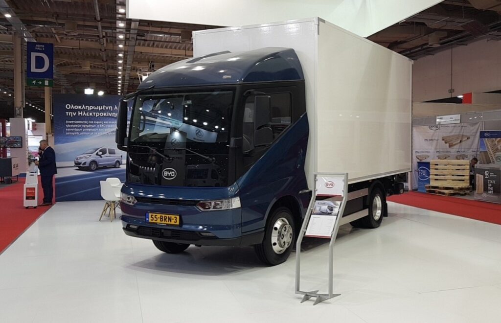 Bluekens EV is eerste BYD-dealer in Nederland • TTM.nl