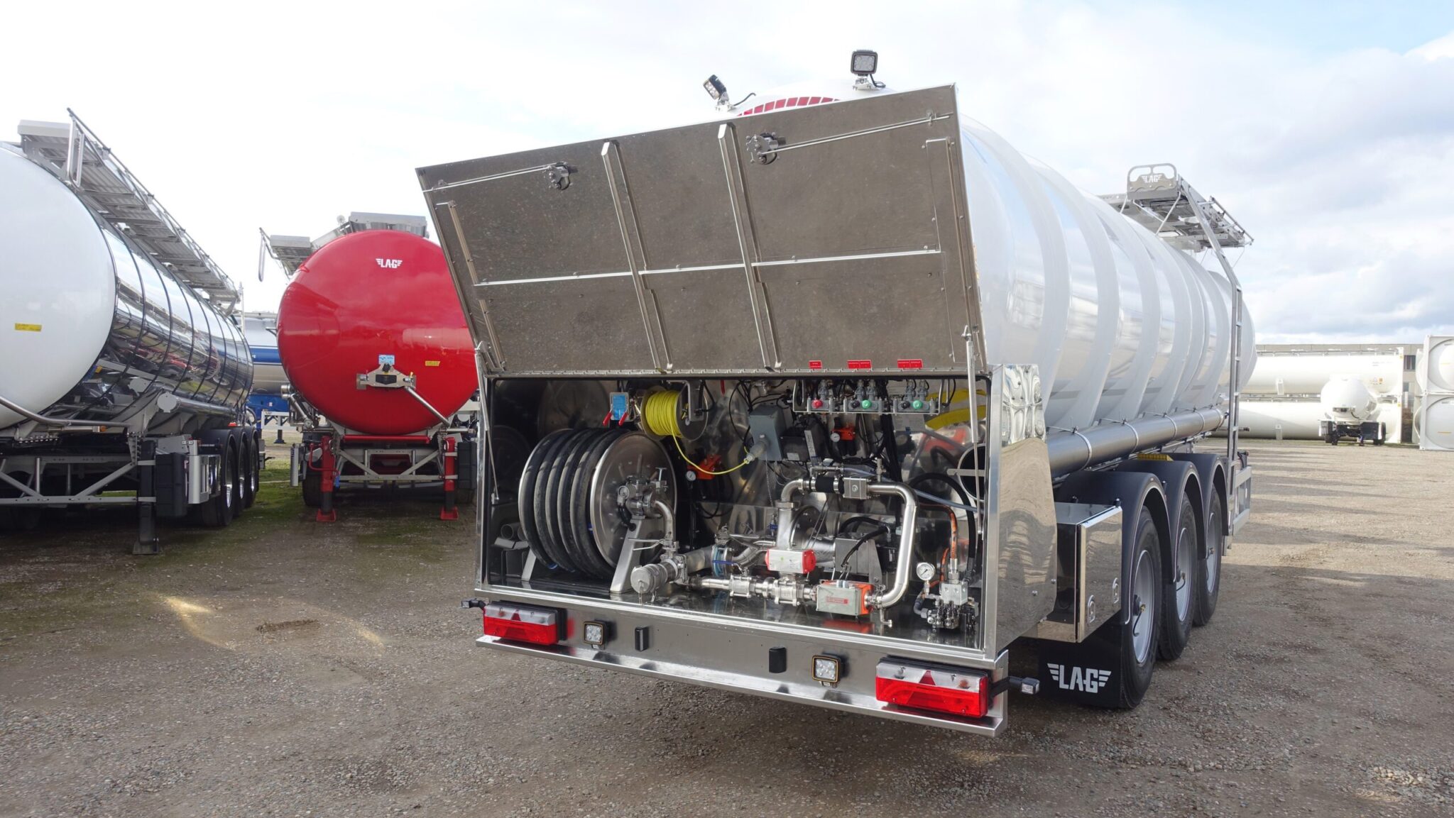 LAG Trailers ontwerpt eigen AdBlue-losinstallatie • TTM.nl