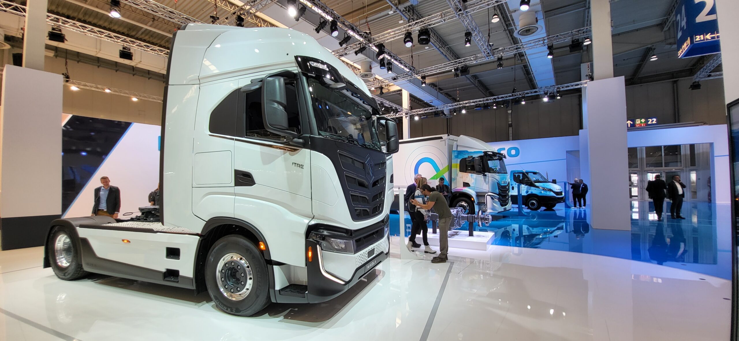 Nikola Tre BEV debuteert op IAA • TTM.nl