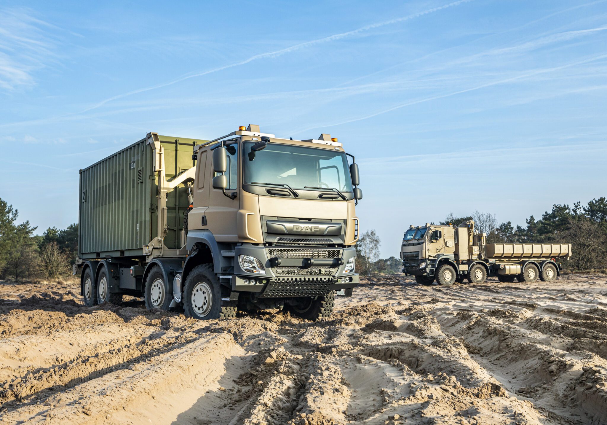 Foto's: Belgische leger krijgt eerste van bijna 900 DAF trucks • TTM.nl