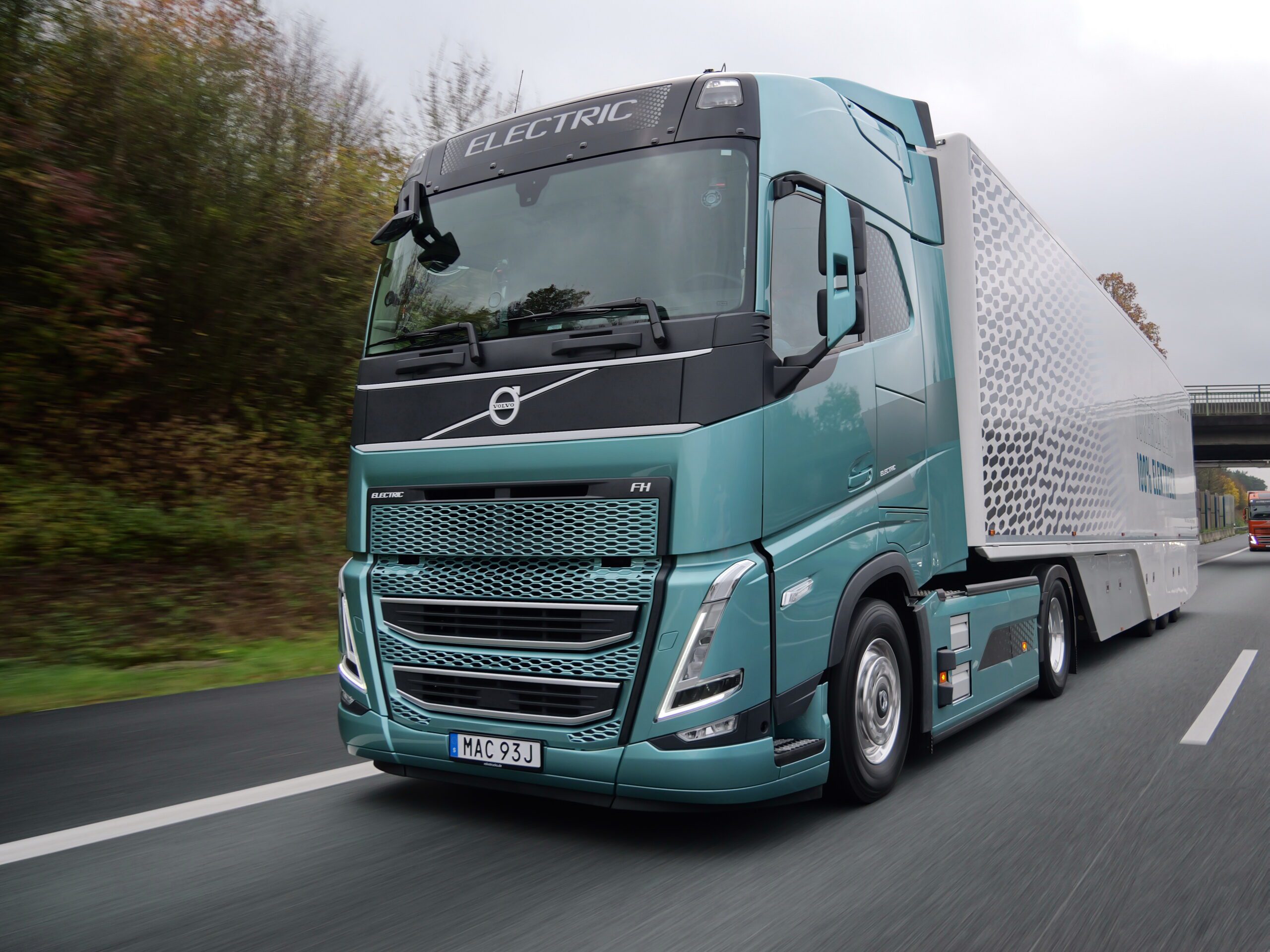 Tijd voor de test: kan de Volvo FH Electric lange-afstandstransport ...