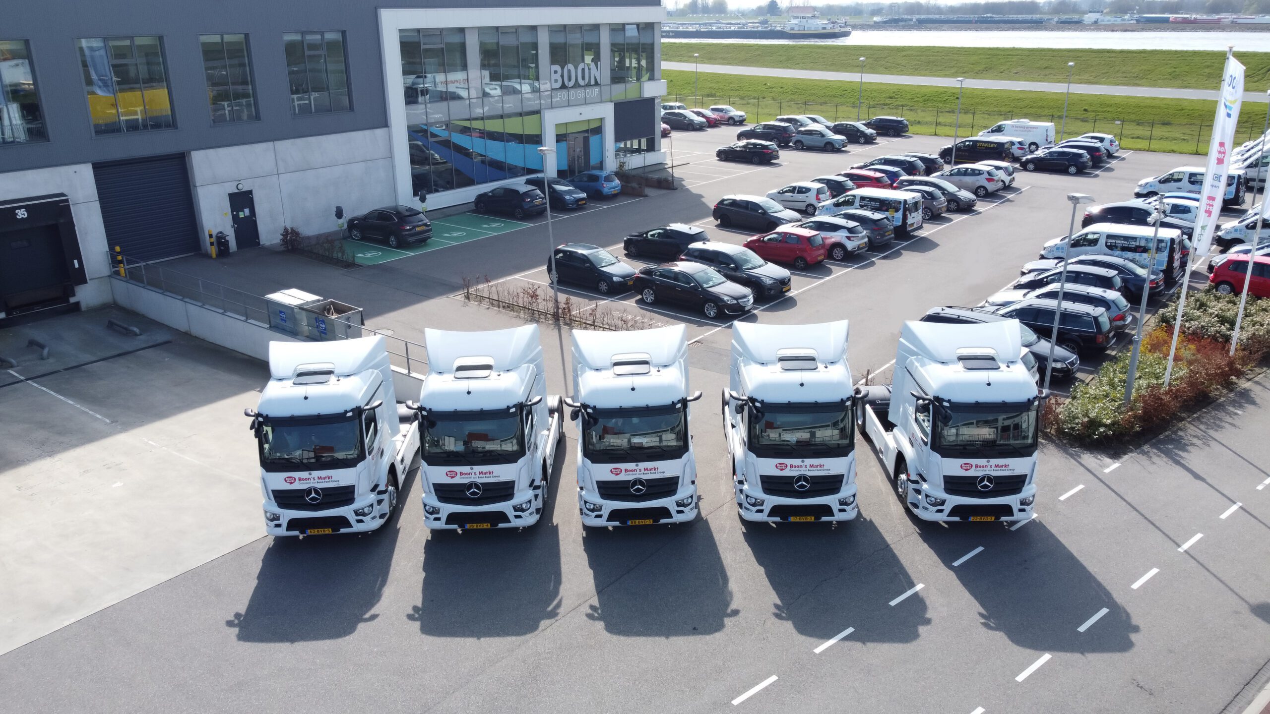 Vijf nieuwe Actrossen voor Boon Food Group • TTM.nl