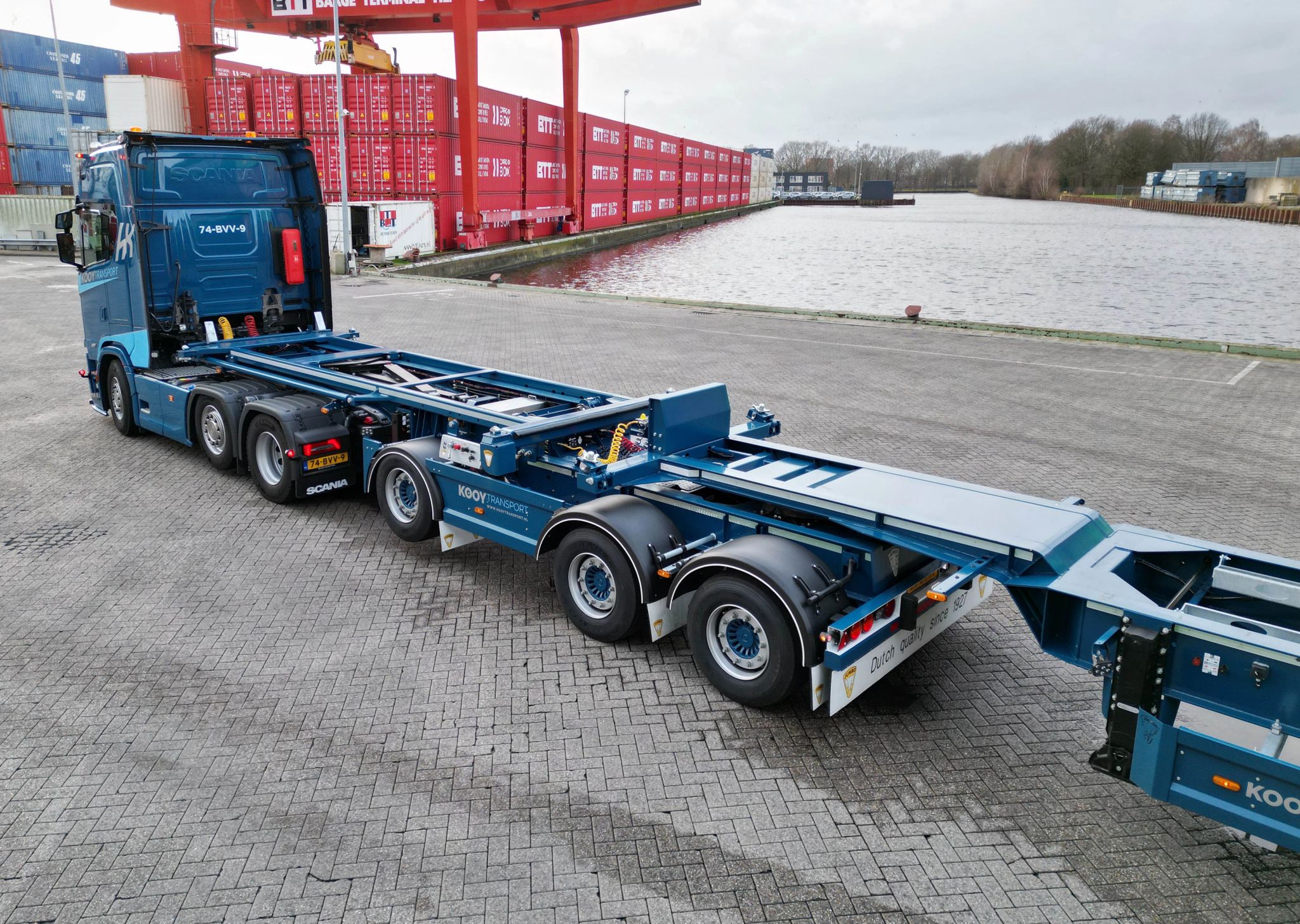 Eerste nieuwe Jumbo container B-double is voor Kooy Transport • TTM.nl