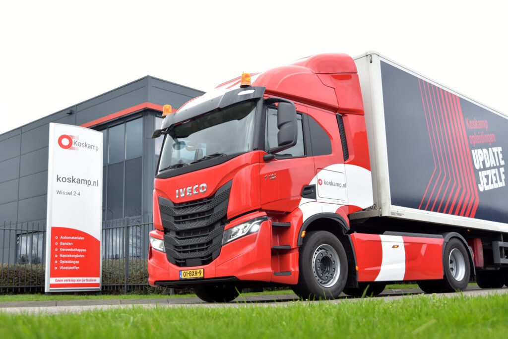Koskamp bevoorraadt met twee nieuwe Iveco’s S-Way • TTM.nl