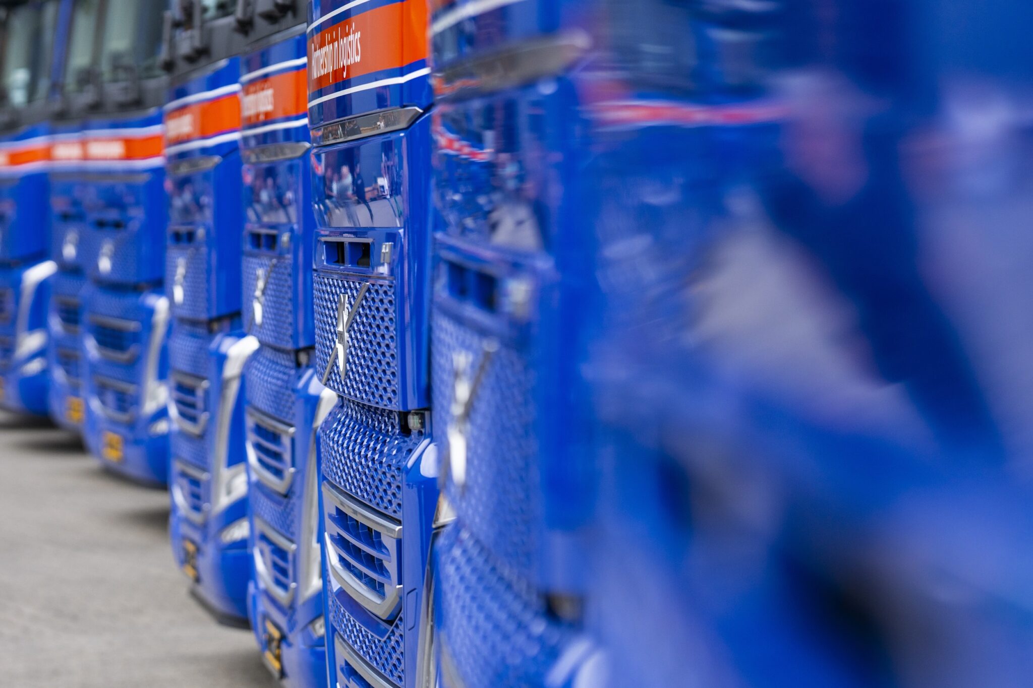 Bos Dynamics zet tien nieuwe Volvo’s met Turbo Compound op de weg • TTM.nl